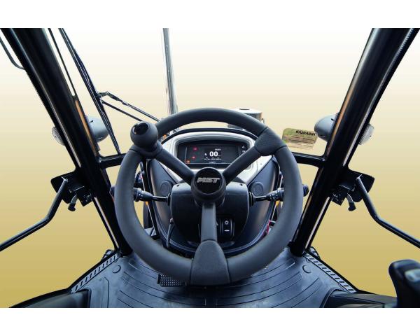 Backhoe-loader MST M642 PLUS | Eurasian Machinery